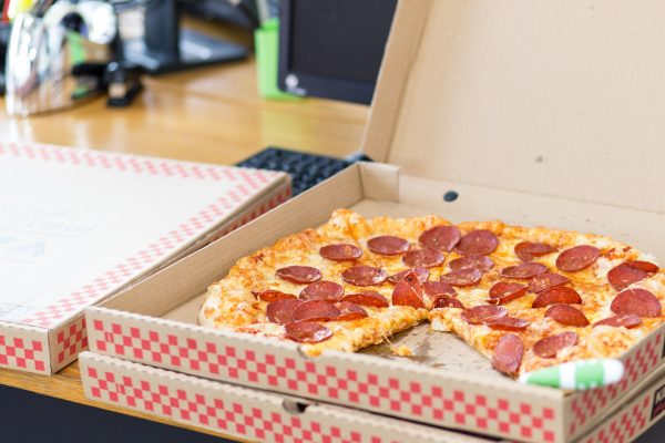 Build a Solar Powered Pizza Box Oven - Homeschool Compass